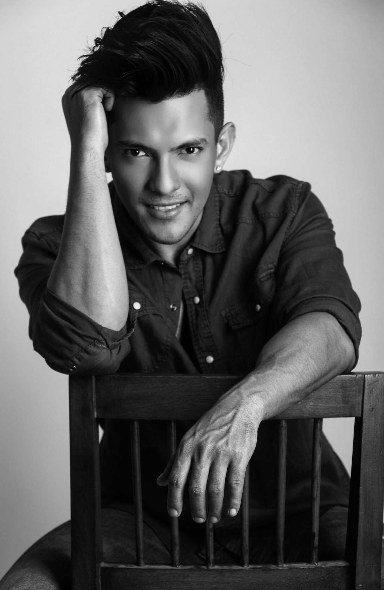 Spotly Indian | Film Industry's App